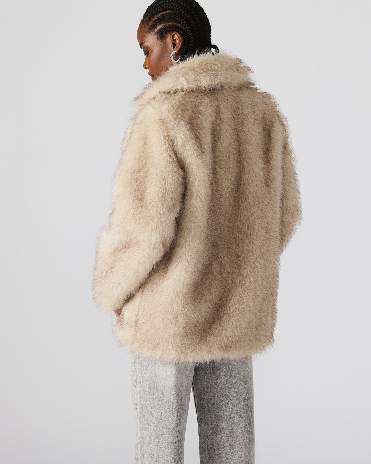 KINDRA Natural Faux Fur Collared Women's Coat – Steve Madden