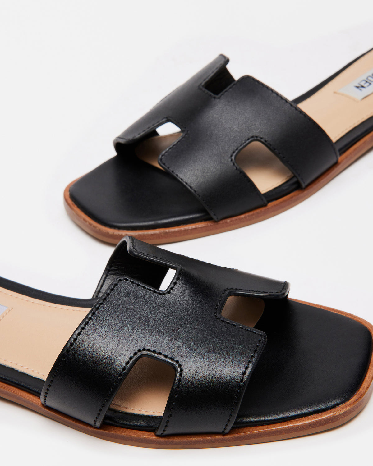HADYN Black Leather Sandal | Women's Designer Sandals – Steve Madden