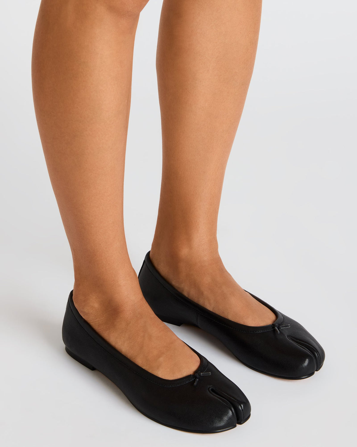 CALICO Black Leather Split Toe Tabi Women's Ballet Flat – Steve Madden