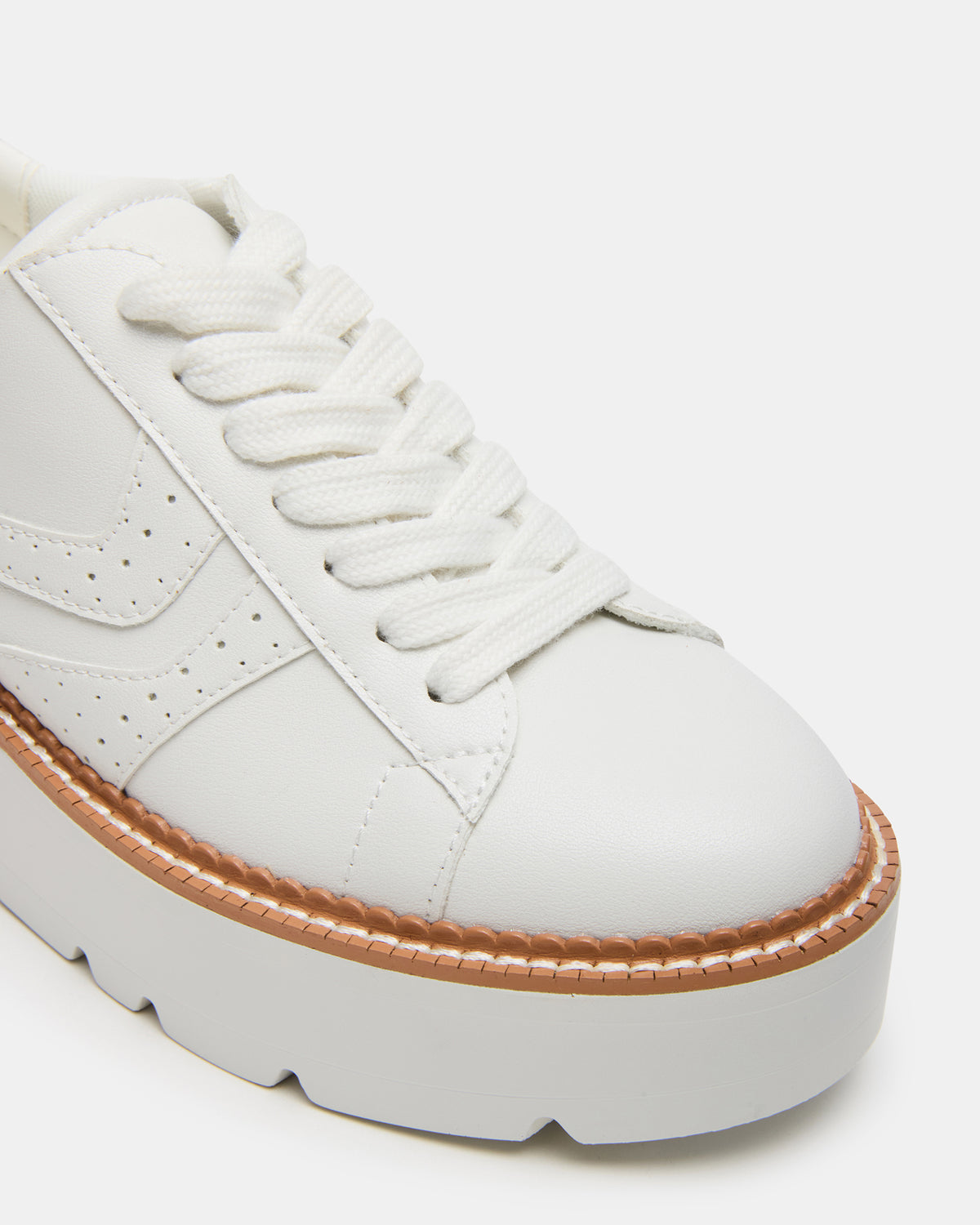 FUSE White Platform Women's Low-Top Chunky Sneaker – Steve Madden